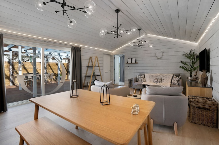 Priory Orchard - Luxury Cottages - Mersea Island