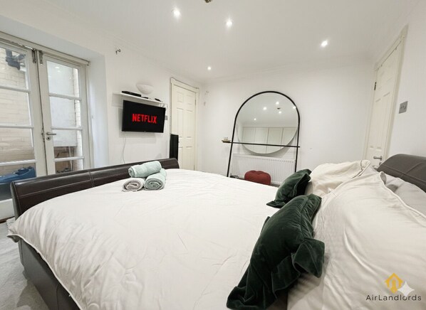 Exclusive 3bedroom House near Paddington Station Reviews, Deals ...