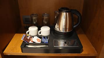 Escrivaninha, quartos à prova de som, Wi-Fi de cortesia