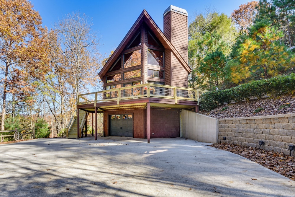 3 Mi To Vogel State Park! Family Home W/ Game Room - Blairsville, GA