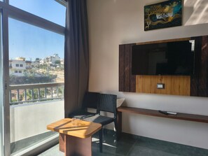 Quarto Premium | Secretária, Wi-fi grátis