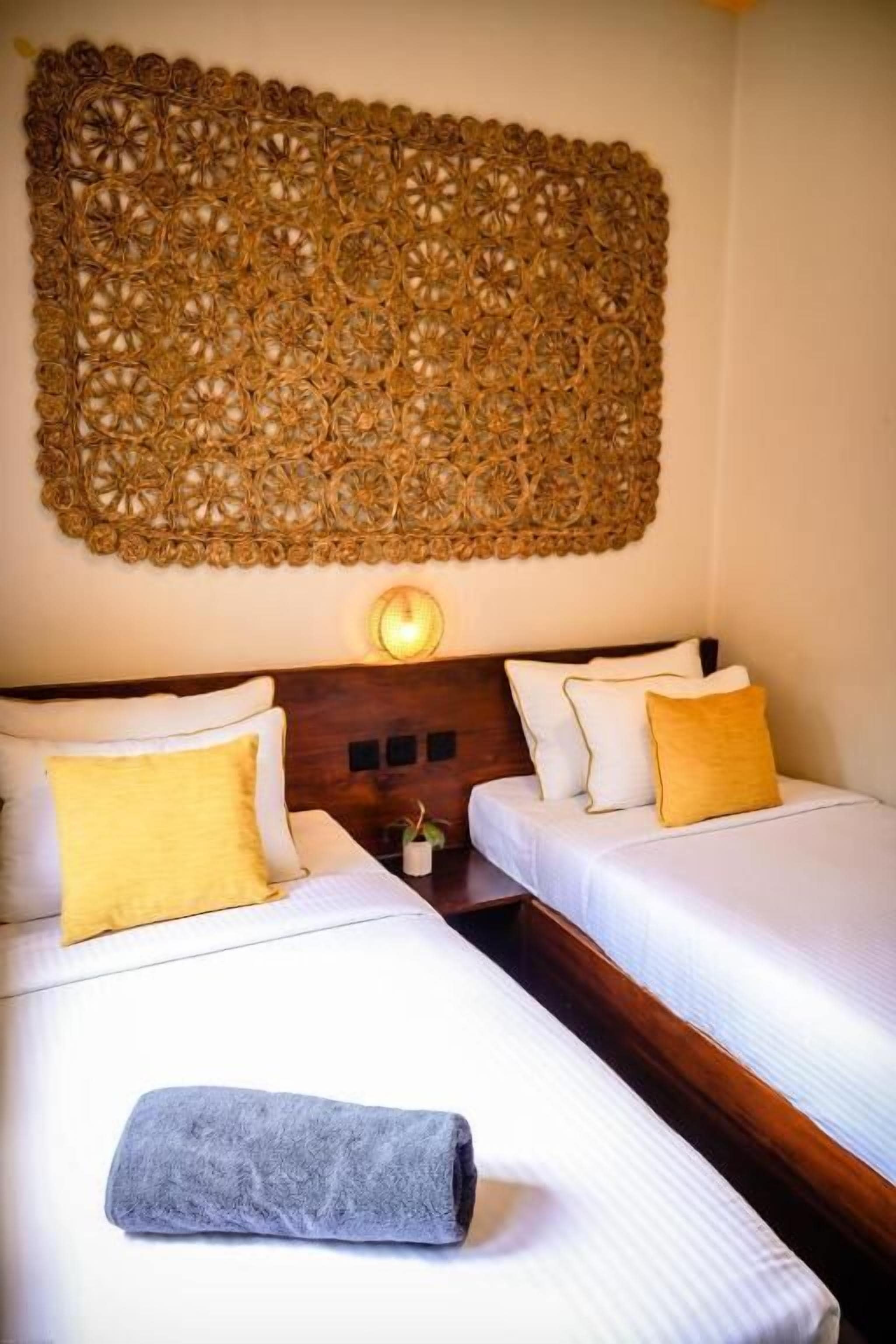 Quarto Twin Deluxe | Roupa de cama fornecida 