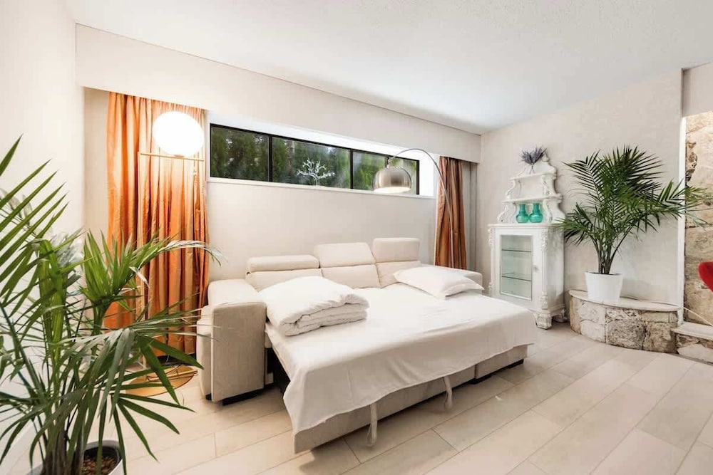 Vacation Home in Van West - Vancouver | Vrbo