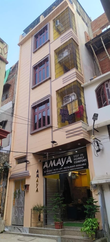 Amaya Deluxe - Varanasi