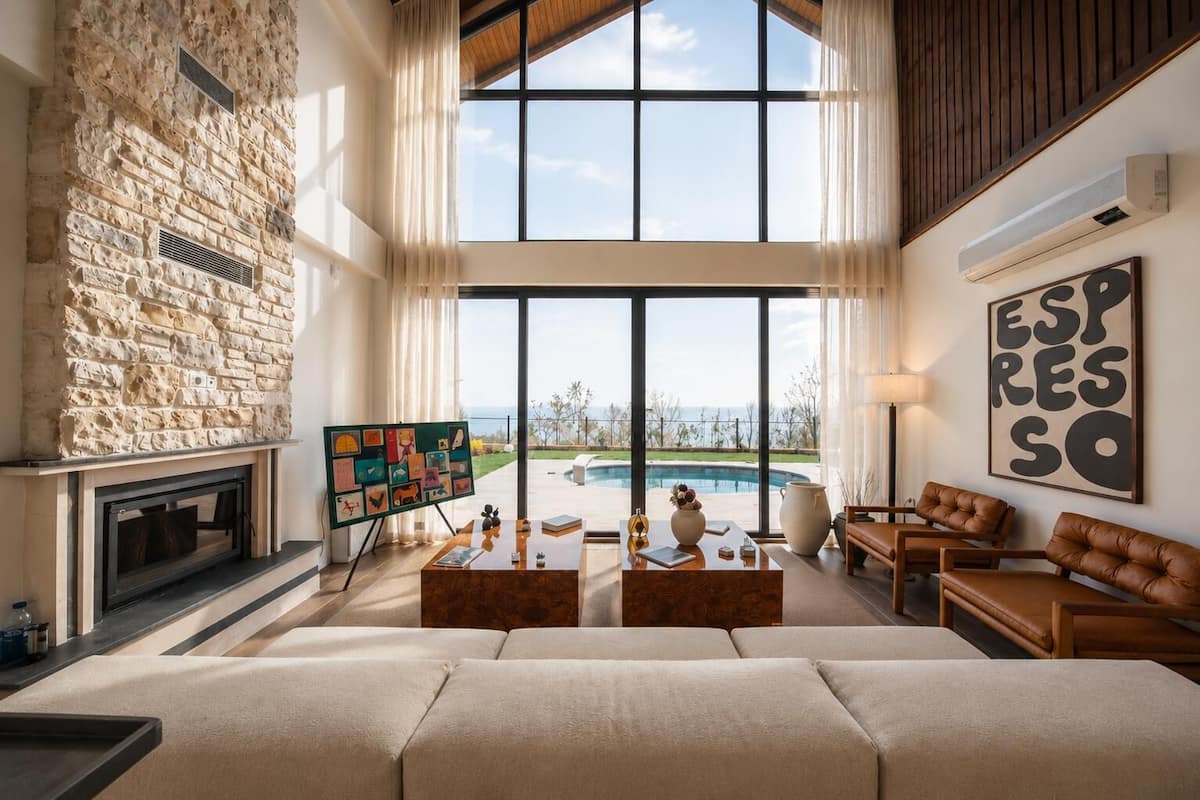 Vila luxo, vista para o lago | Roupas de cama premium, cofres nos quartos