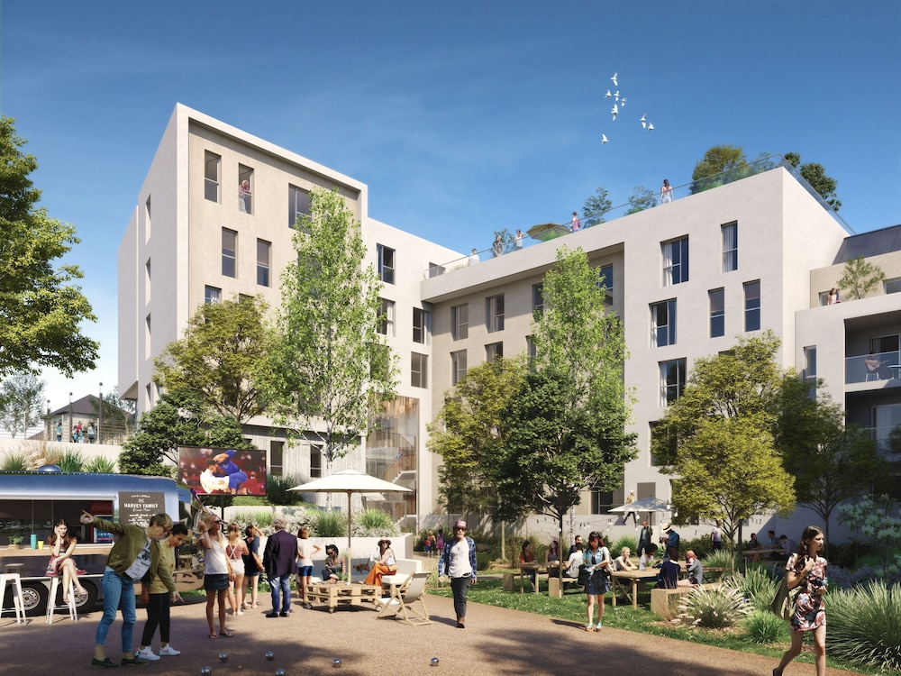 Harvey Chartres - Centro