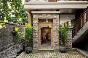 Entrada do alojamento