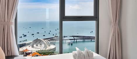 Apartamento panorâmico, 2 quartos, sacada, vista para o oceano | Roupas de cama antialérgicas