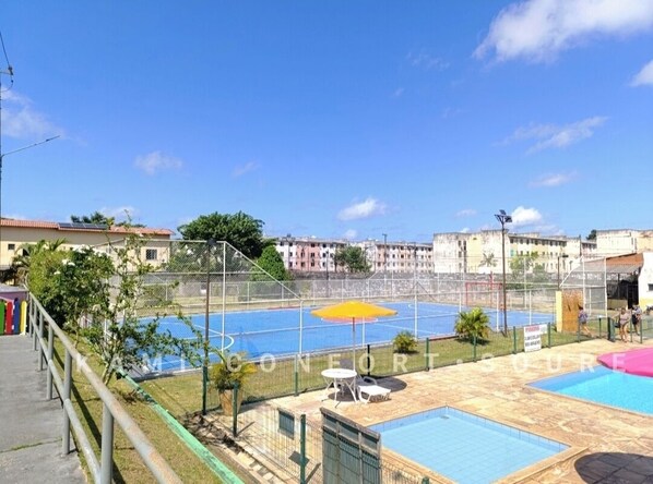 Fachada da propriedade