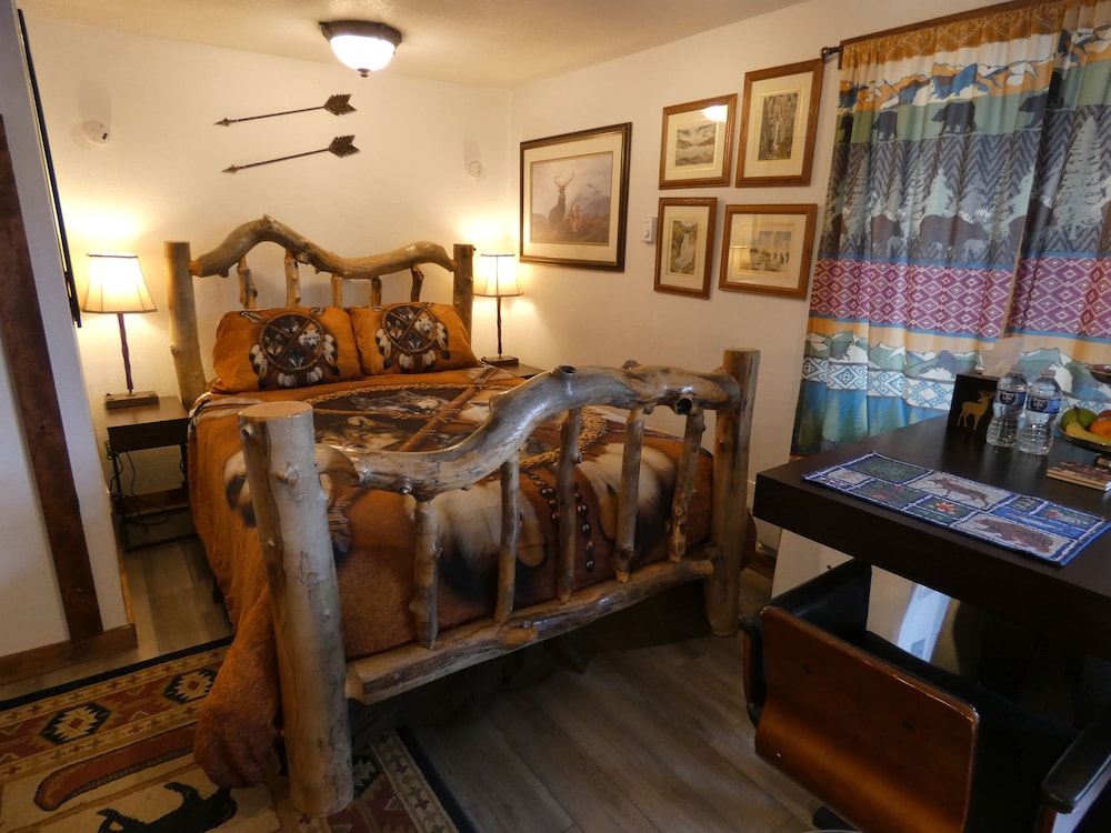 West Yellowstone Motel - West Yellowstone, MT