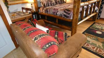 Estúdio | Secretária adequada para computadores portáteis, ferro/tábua de engomar