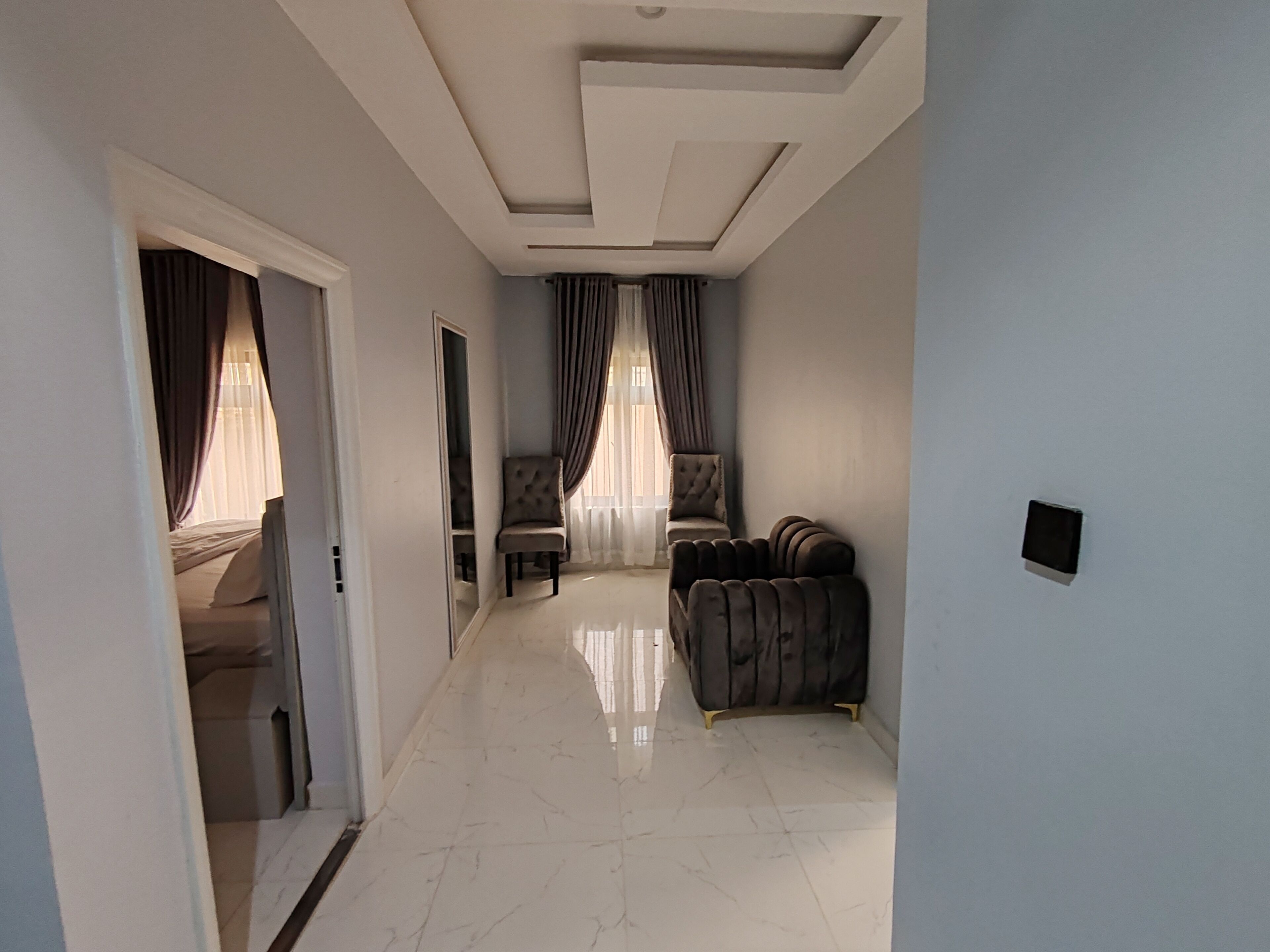 Apartamento Presidencial, vista para o jardim | Secretária, secretária adequada para computadores portáteis 