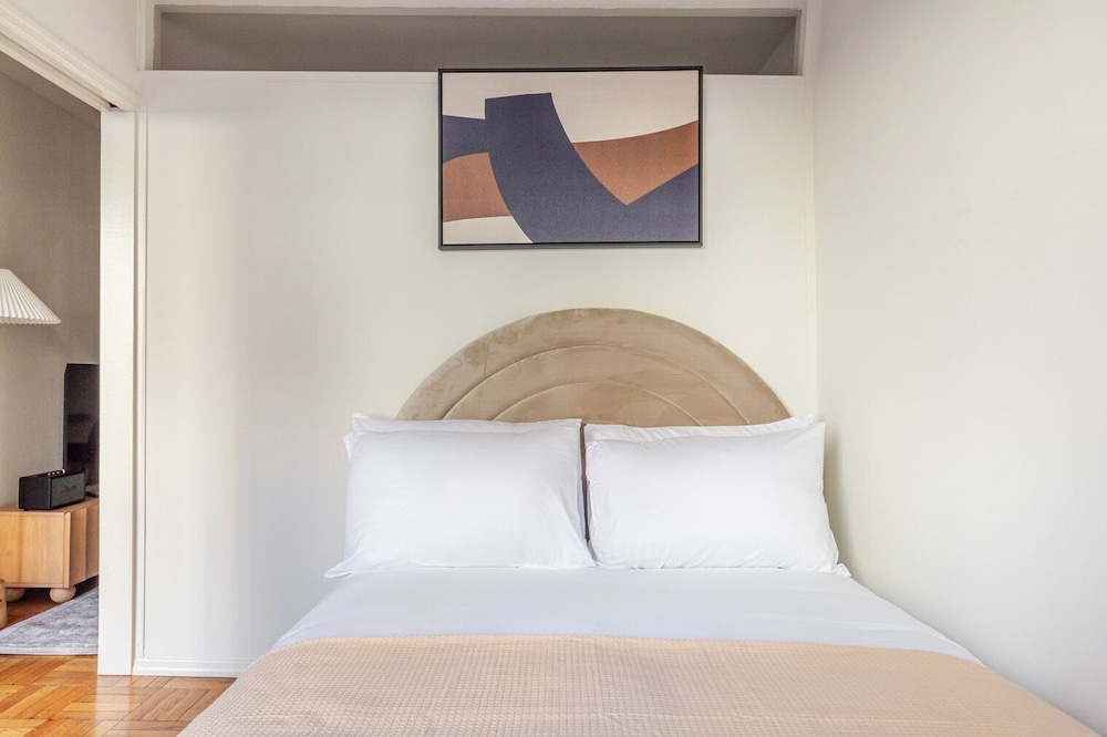 Blueground | Midtown East, view, nr UN Headquarters - New York | Vrbo