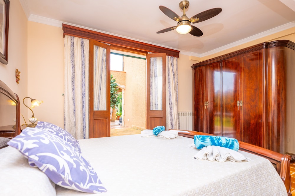 FINCA ES FASSER - Charming country house with a private pool near the ...