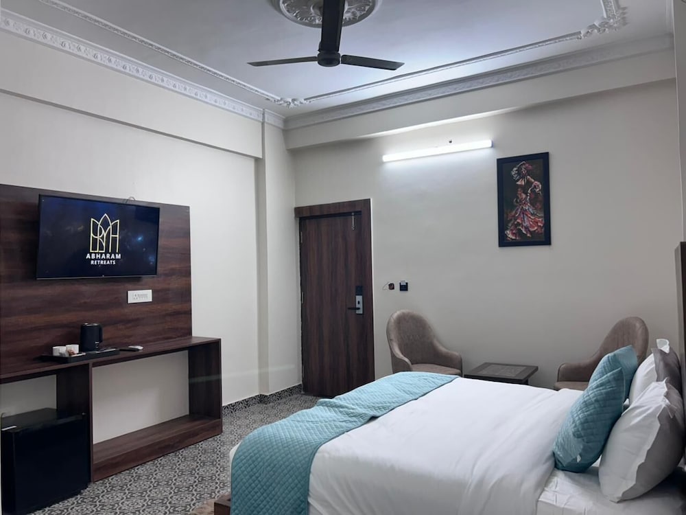 Abharam Retreats Reviews, Deals & Photos 2025 - Vrbo