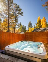 Cabana de Madeira Deluxe, banheira de hidromassagem grande | Banheira de hidromassagem privativa