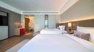 Quarto Duplo Empresarial, Vista para a cidade | Secretária, secretária adequada para computadores portáteis