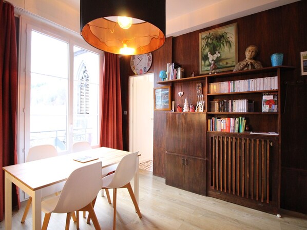 Nice Central F2 with Lift and WiFi Reviews, Deals & Photos 2026 - Expedia