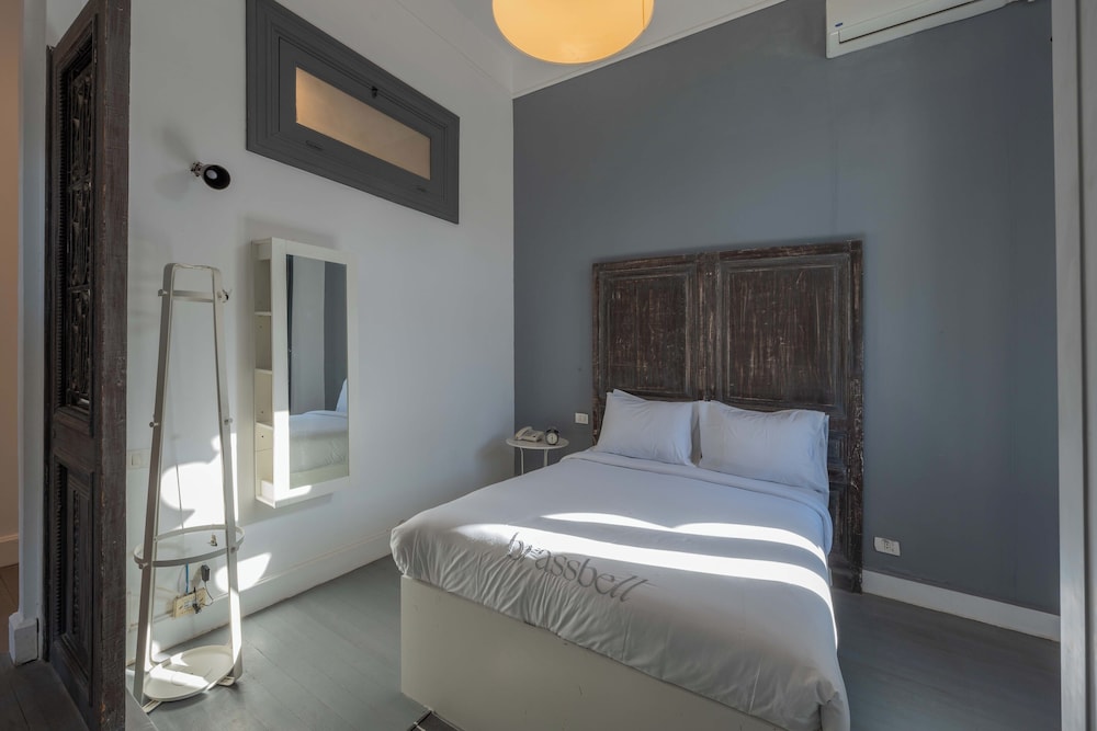 Grey L Studio Apartments Corniche Alexandria Little Venice - Alexandria, Egypt