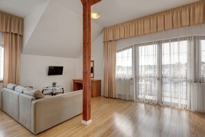 Suíte conforto | Vista para a rua