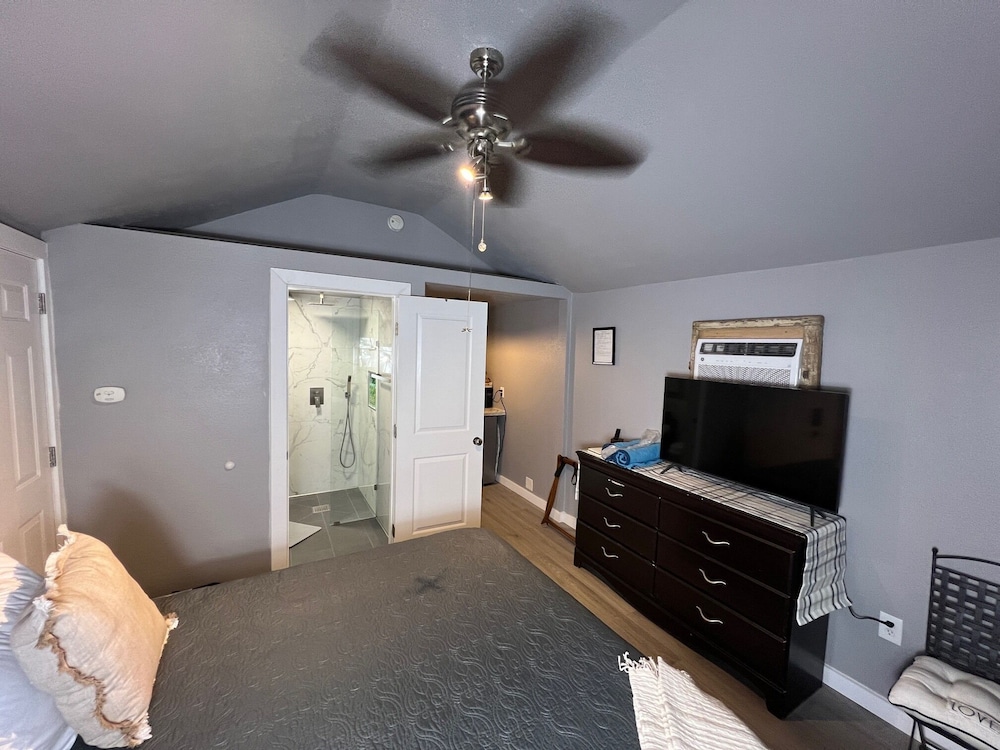 Coronado 1-bedroom casita in Phoenix Historic District downtown, Pool ...