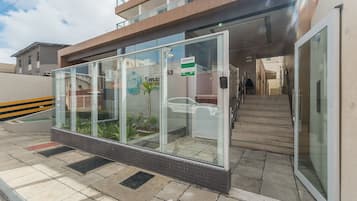 Apartamento básico | Detalhe da fachada