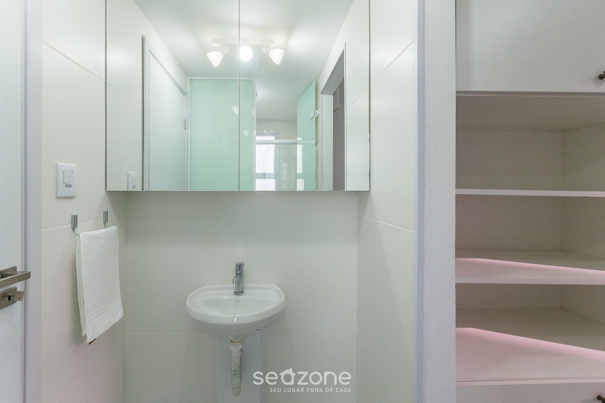 Apartamento Básico | Casa de banho | Um polibã