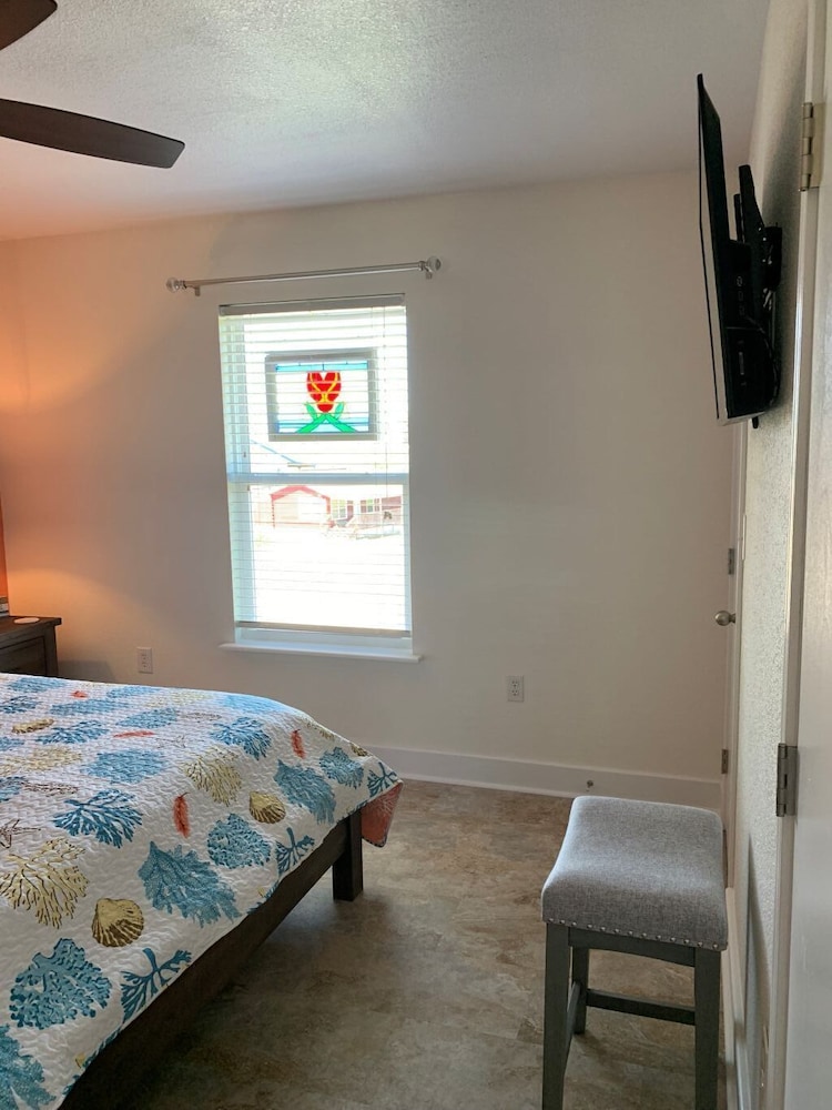 Fishing, beach and fun in this cute 3 BR 2 bath - Sargent | Vrbo