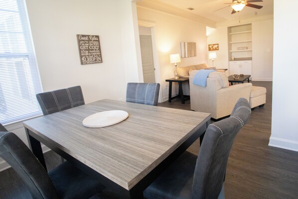 Crossroads 2BR - All Hardwoods Reviews, Deals & Photos 2026 - Expedia