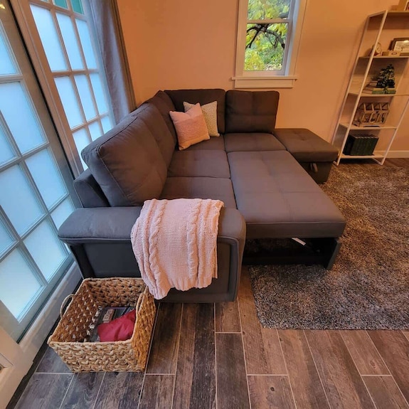 Historic Studebaker Carriage House- Lower Level - Potato Creek State Park, North Liberty