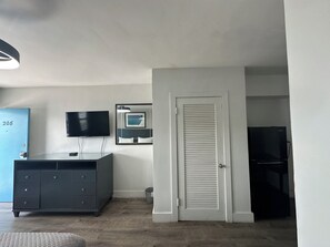 Wi-Fi de cortesia, roupa de cama