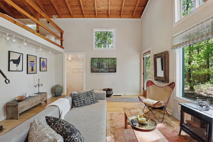 The Artful Bungalow W/ Loft - Athens, GA