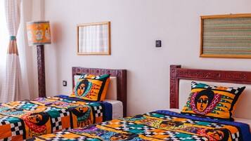 Quarto duplo conforto, sacada, vista para o jardim | Wi-Fi de cortesia