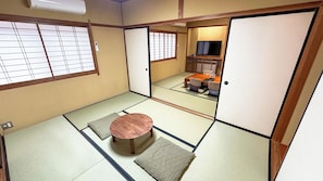 Quarto em estilo japonês, vista para a montanha (Deluxe,Shared Bathroom) | Wi-fi grátis