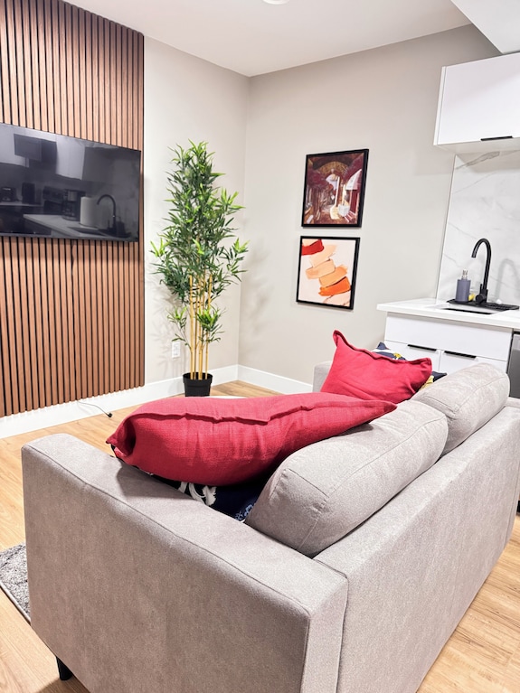 Cozy And Quiet Place For Business Trip, Getaway And Relaxation In Edmonton - Edmonton