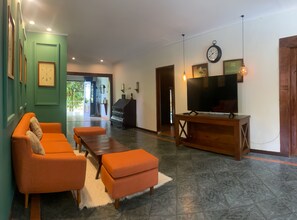 Villa Familiar, varanda | Sala de estar