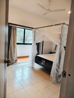 Apartamento superluxo | Camas extras/dobráveis (sobretaxa), Wi-Fi de cortesia, roupa de cama