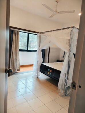 Apartamento superluxo | Camas extras/dobráveis (sobretaxa), Wi-Fi de cortesia, roupa de cama