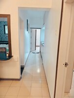 Apartamento superluxo | Camas extras/dobráveis (sobretaxa), Wi-Fi de cortesia, roupa de cama