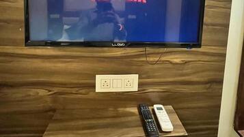 Quarto casal luxo | Wi-Fi de cortesia