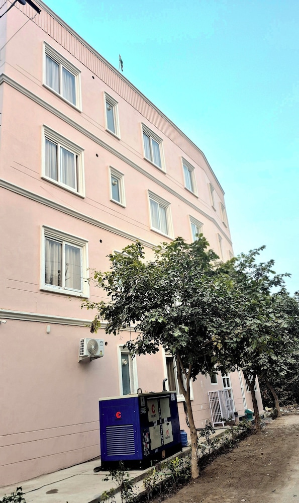 Darpan Nikunj Rubystone Express - Vrindavan