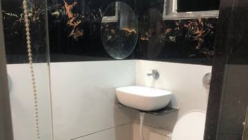 Quarto casal luxo, vista para a cidade | Banheiro