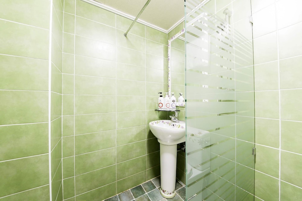 Suwon Station Amore Mio Vintage - 경기도