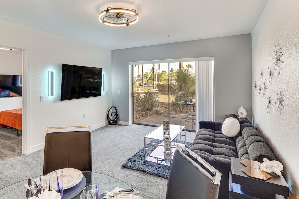 Queensbay Resort Condo: Walk To Rotary Park! - Lake Havasu City, AZ