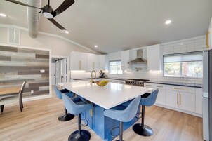 Casa (2 Bedrooms) | Interior