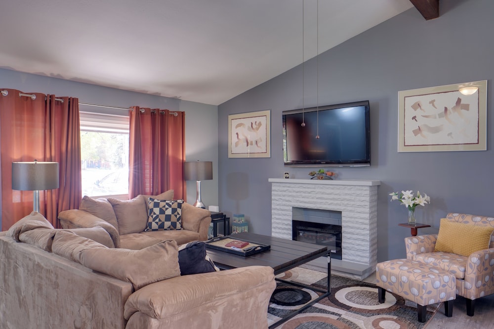 11 Mi to Dtwn Cleveland: Richmond Heights Retreat! Reviews, Deals ...