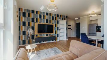 Secretária adequada para computadores portáteis, Wi-fi grátis