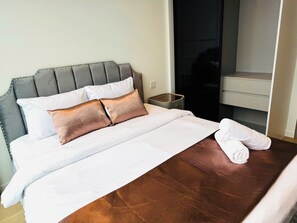 Suite Nobre, 1 quarto, acesso ao Club Lounge, Vista para a cidade | Lençóis de algodão egípcio, roupa de alta qualidade, edredões de penas 