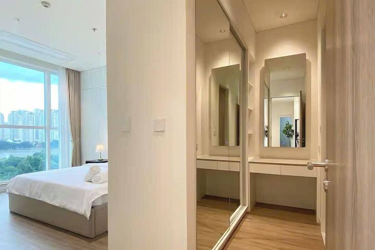 Suíte presidencial, 2 quartos, acesso ao Club Lounge, vista para o rio | Roupas de cama de algodão egípcio, roupas de cama premium