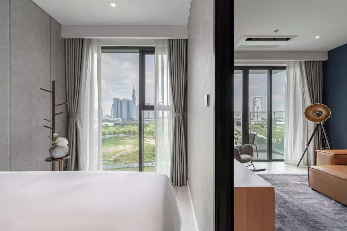 Suíte família, 3 quartos, acesso ao Club Lounge, vista para o rio | Roupas de cama de algodão egípcio, roupas de cama premium